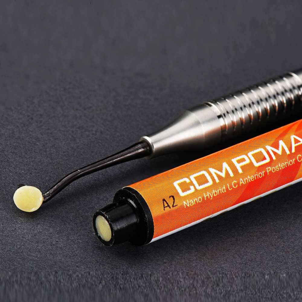 D-TECH Compomax Nano Hybrid Intro Composite Kit